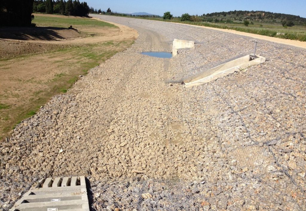 PROTECTION DES DIGUES - Maccaferri France