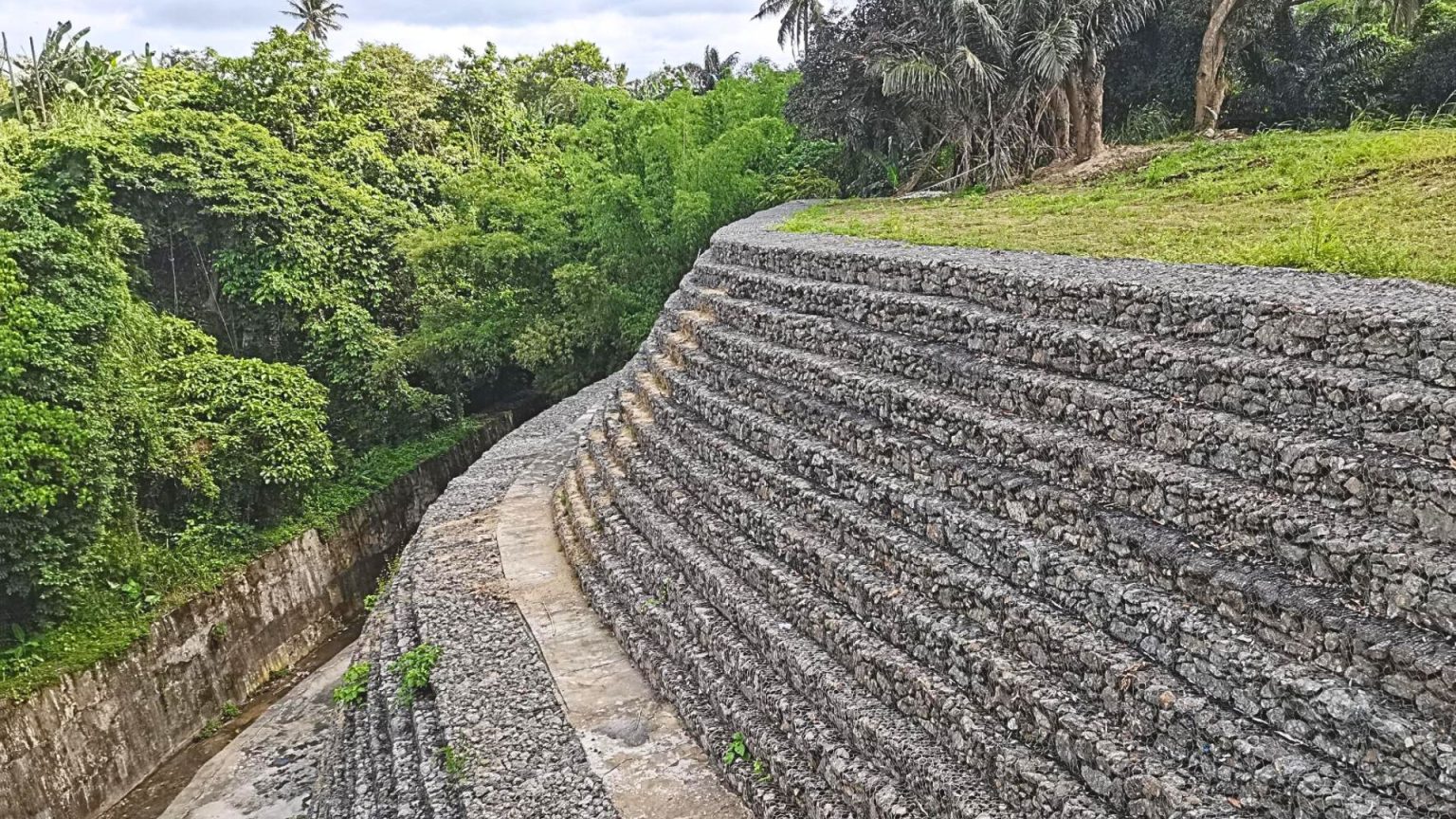 Innovative Infrastructure Solution using Terramesh: Reinforced Soil ...